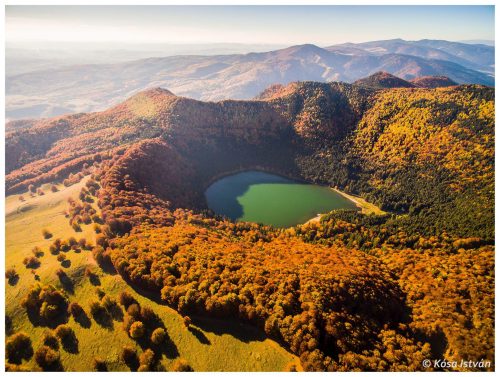Lacul Sfânta Ana, singurul lac vulcanic din România - Casoteca